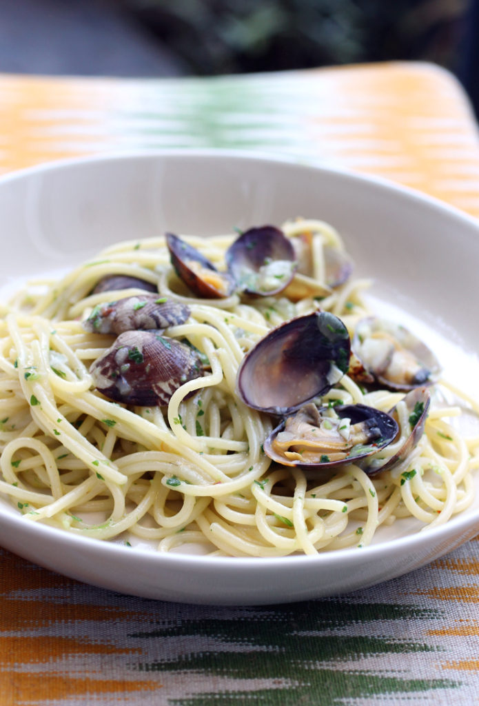 My New Favorite Spaghetti Vongole | Food Gal