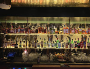 Hawaii Eats: Nami Kaze and the Surreptitious Green Lady Cocktail Room ...