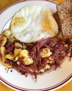 Exploring Southern Oregon: The Steamboat Inn | Food Gal