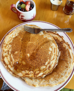 Exploring Southern Oregon: The Steamboat Inn | Food Gal