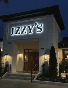 Dining At the Newly Revamped Izzy’s On the Peninsula | Food Gal